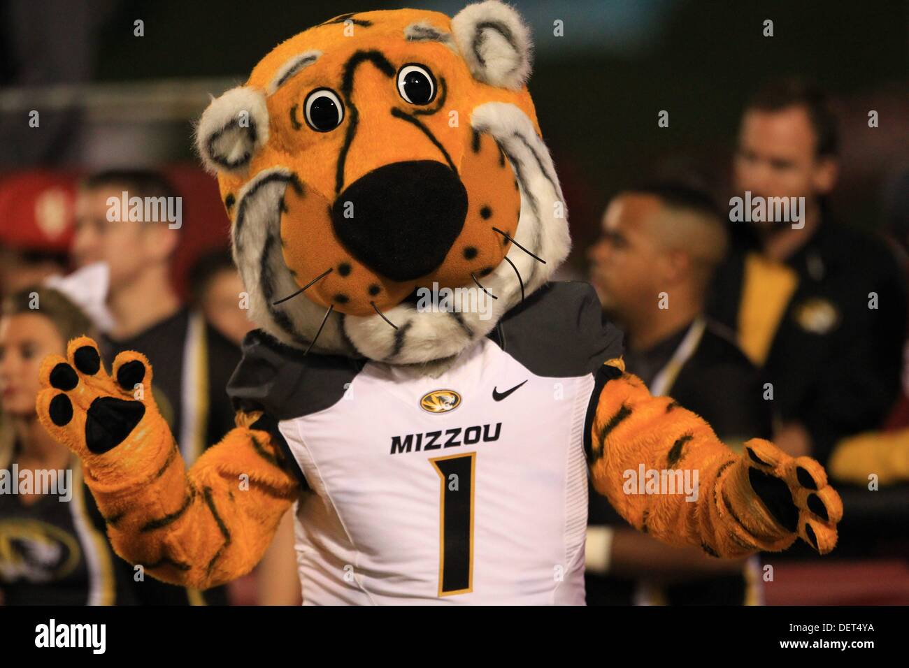 Bloomington, Indiana, USA. 21st Sep, 2013. September 21, 2013 ...