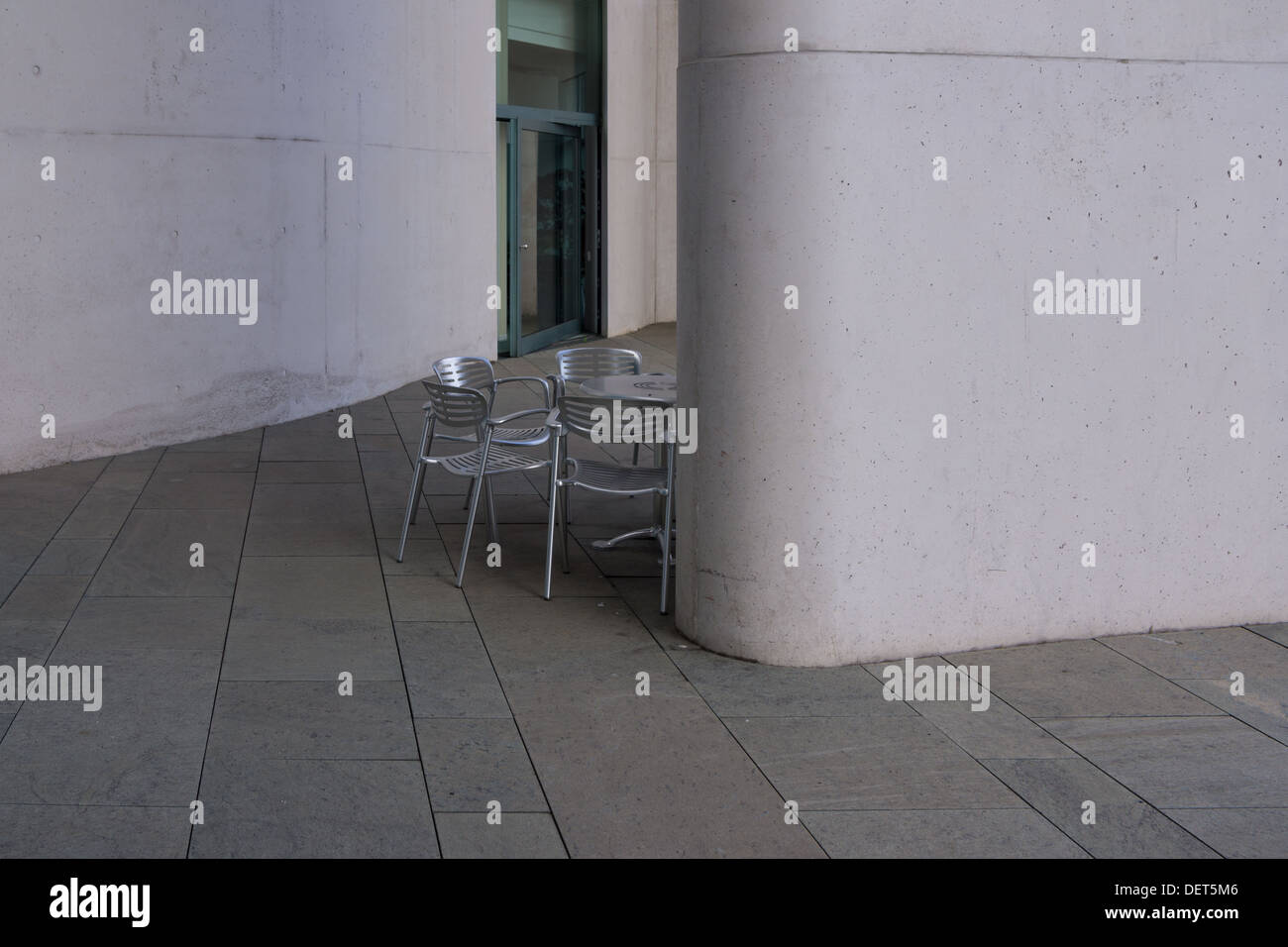 Federal Chancellery, Home of the Chancellor and the Chancellery staff ...