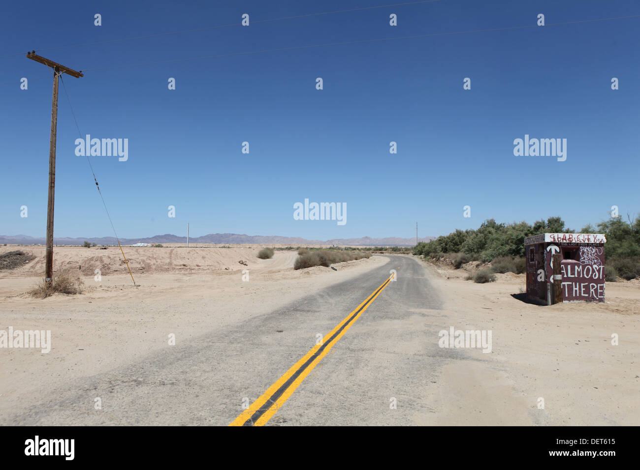 Dirt road leading into desert hi-res stock photography and images - Alamy