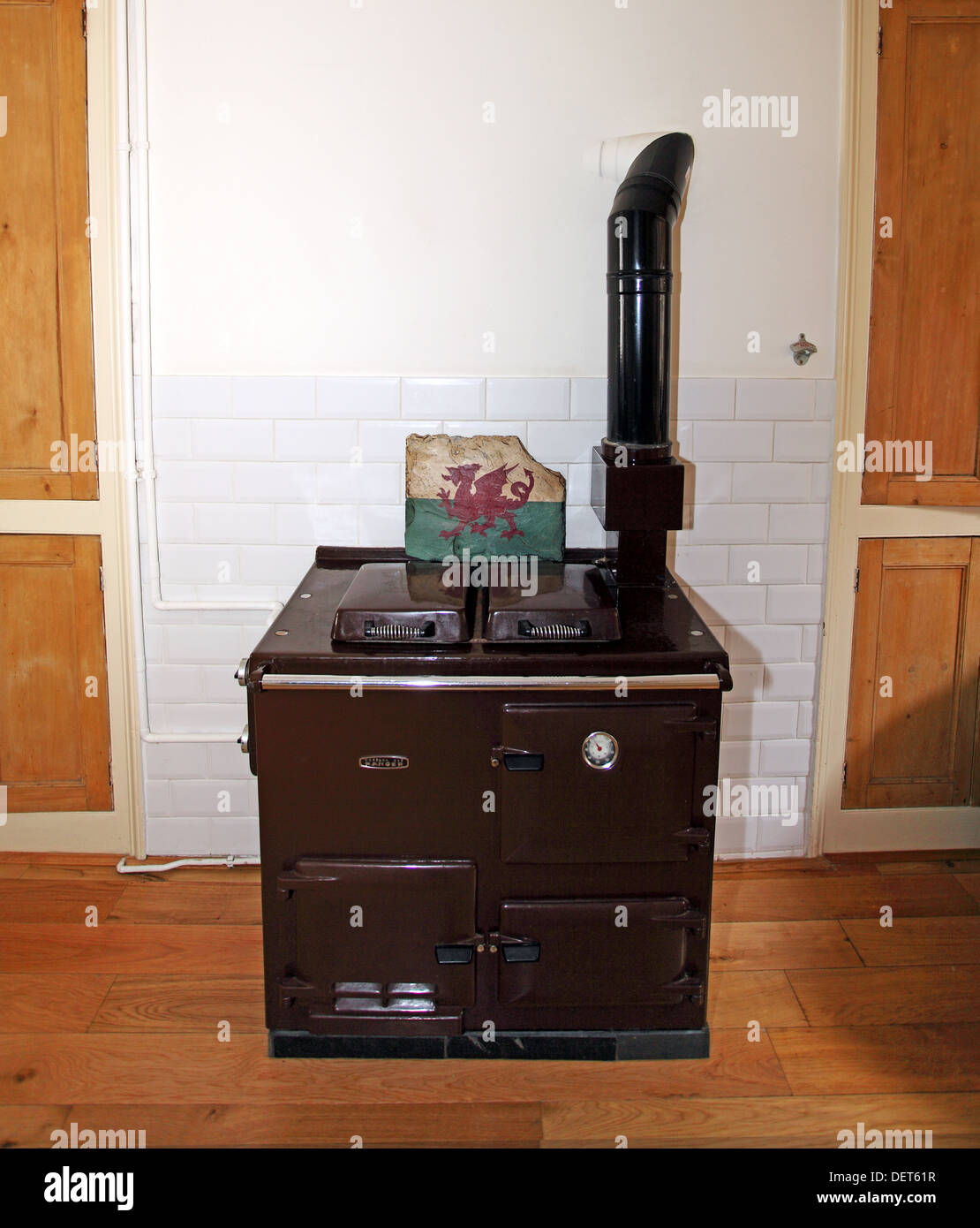 Aga cooker hi-res stock photography and images - Alamy