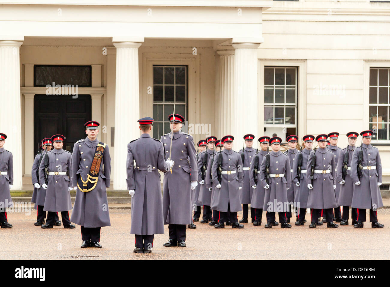 The Princess of Wales Royal Regiment at Wellington Barracks Stock Photo ...