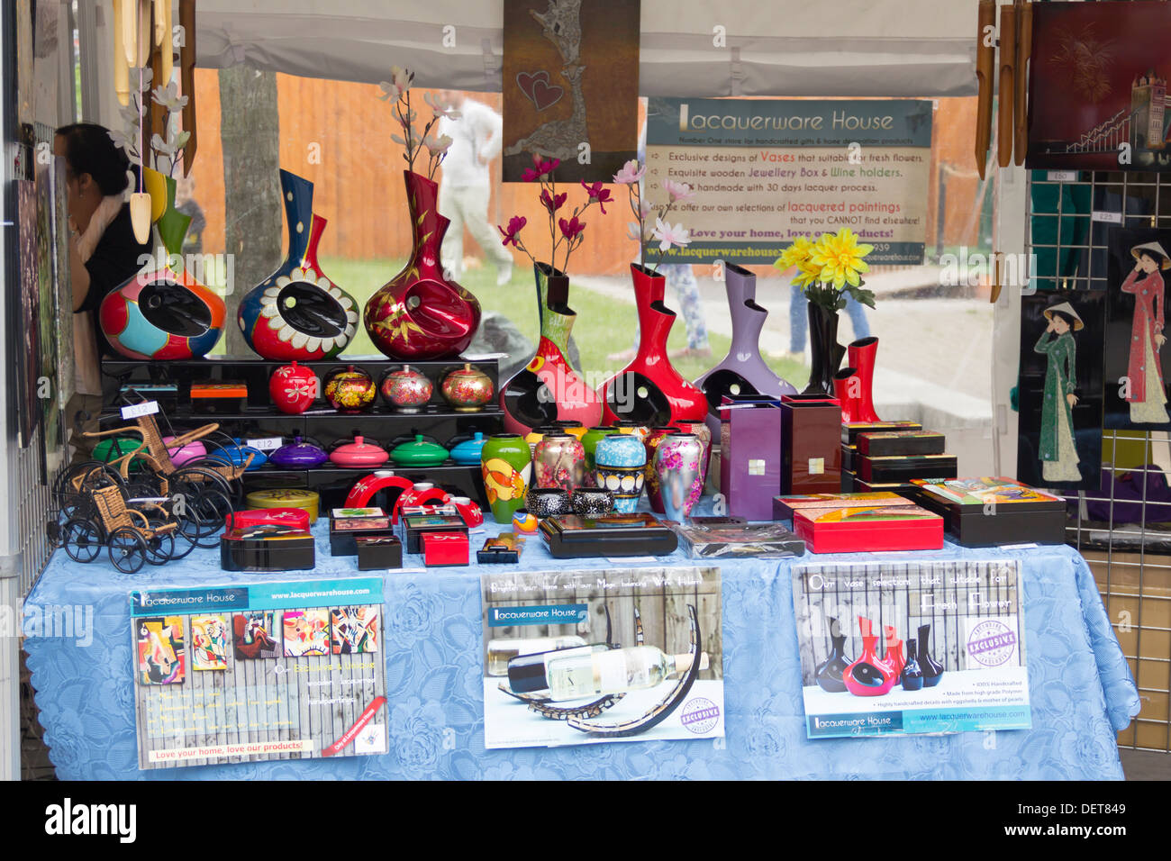 Craft stall uk hi-res stock photography and images - Alamy