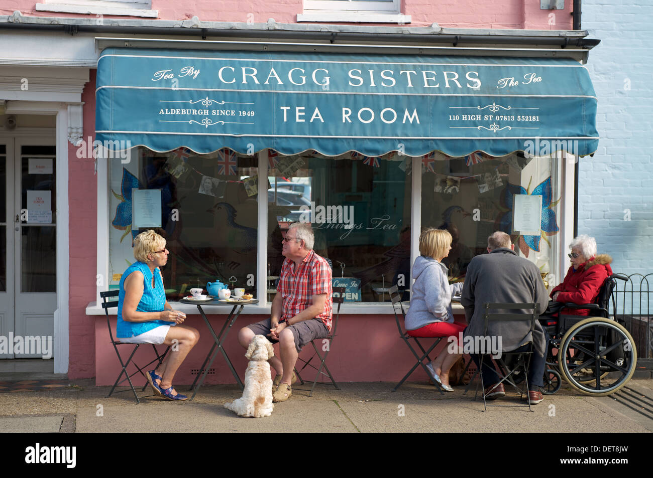 Sisters room hi-res stock photography and images - Alamy