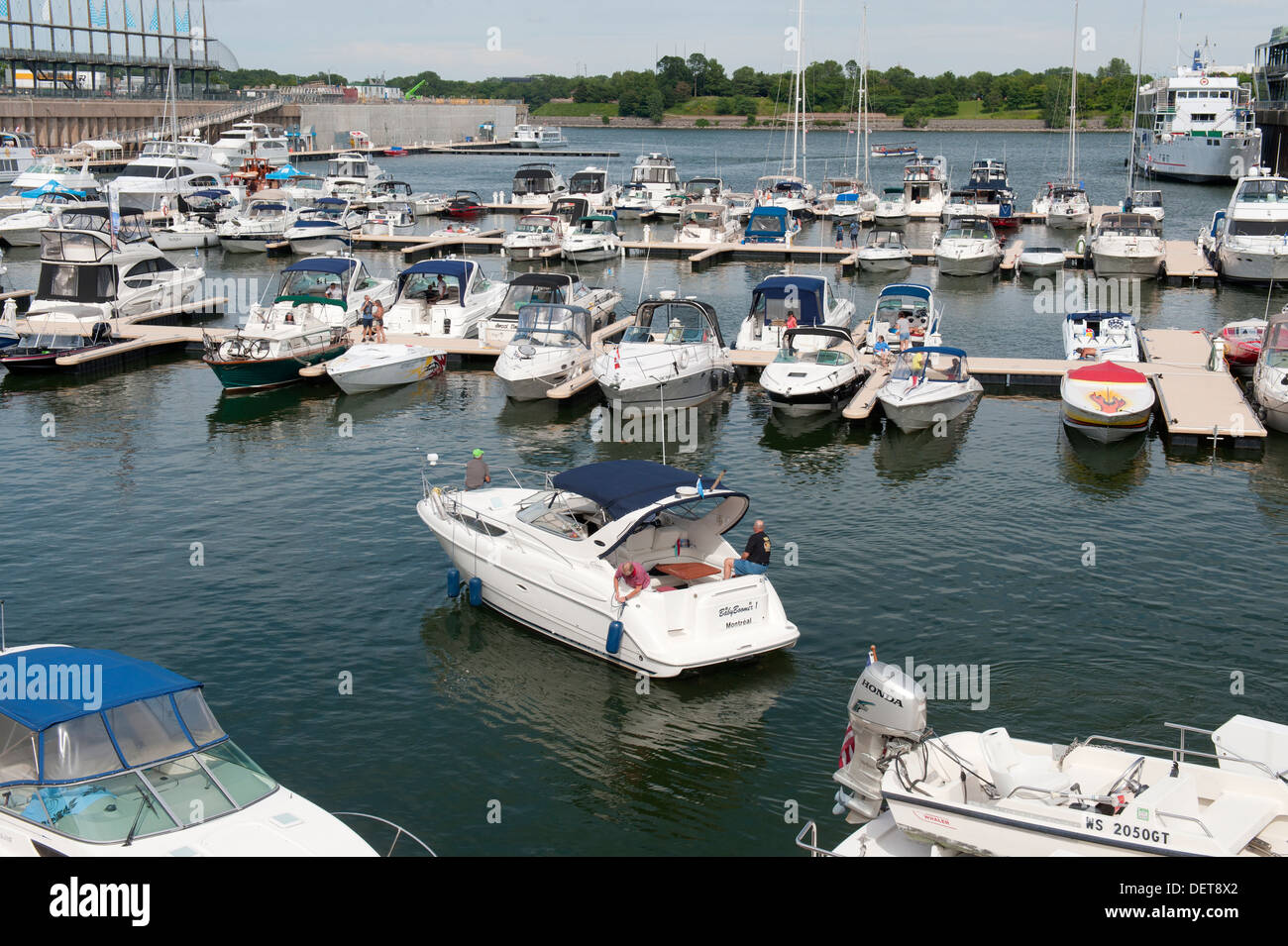 Montreal port hi-res stock photography and images - Alamy