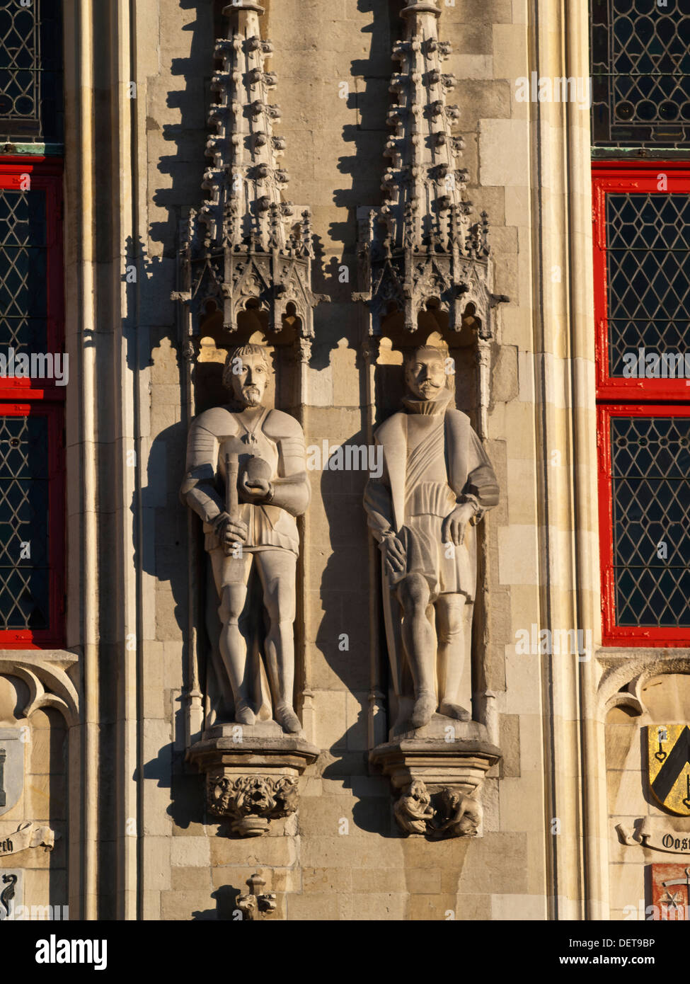 Bruges Stadhuis facade statues Stock Photo - Alamy