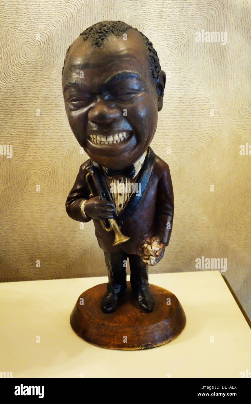 Louis armstrong statue hi-res stock photography and images - Alamy