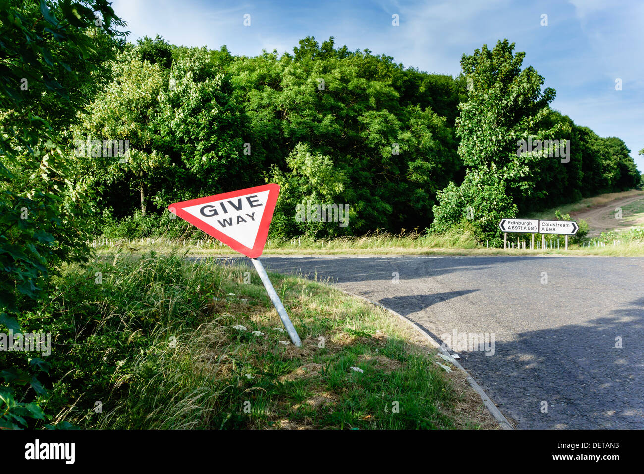 Give Way Sign Giving Way Stock Photo Alamy give-way-sign-giving-way-stock-photo-alamy