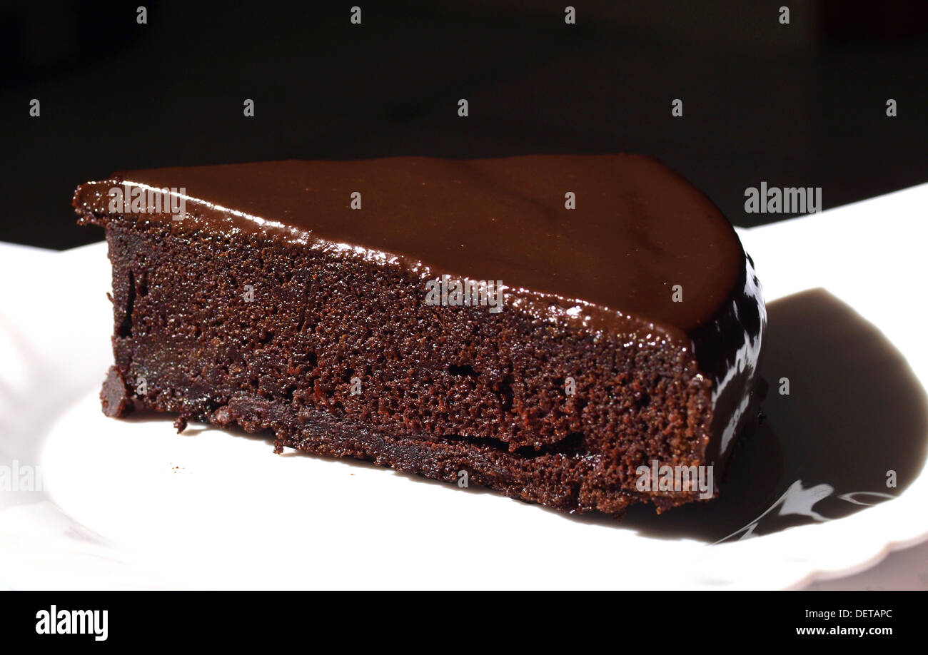 Ganache pastry hi-res stock photography and images - Alamy