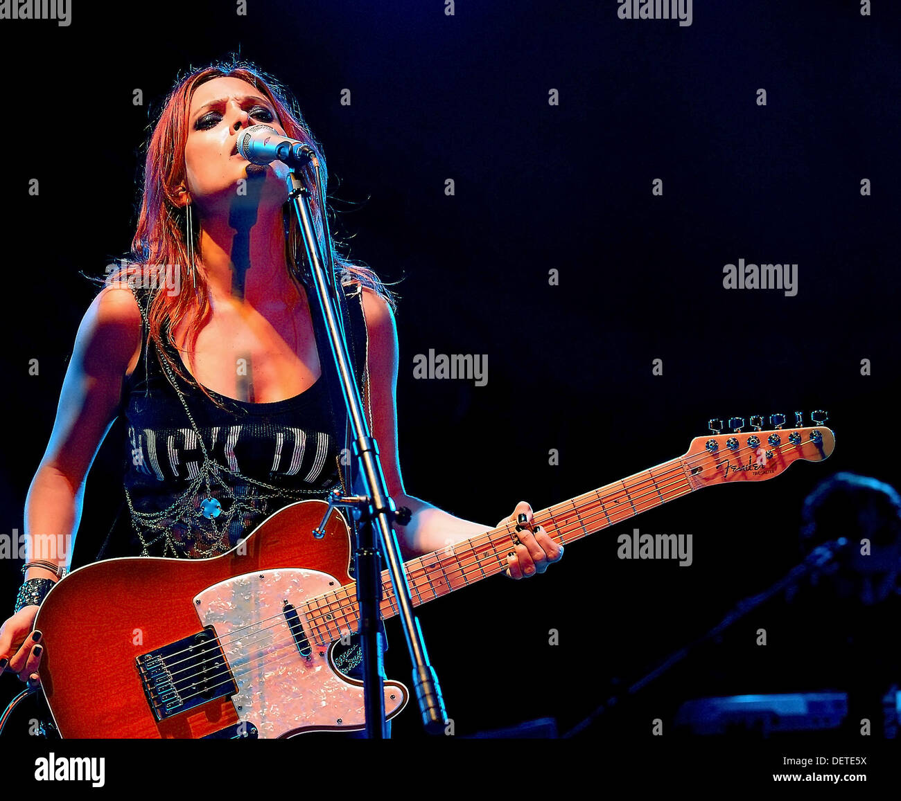 Valparaiso, Chile 28/01/2007 The Electronic Rock Pop Singer Nicole ...