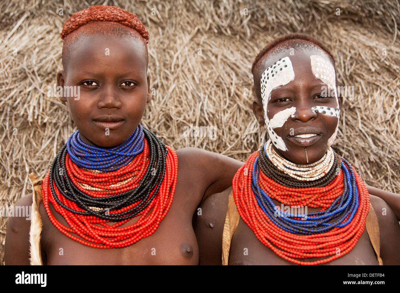 Karo woman with colorful necklaces hi-res stock photography and images ...