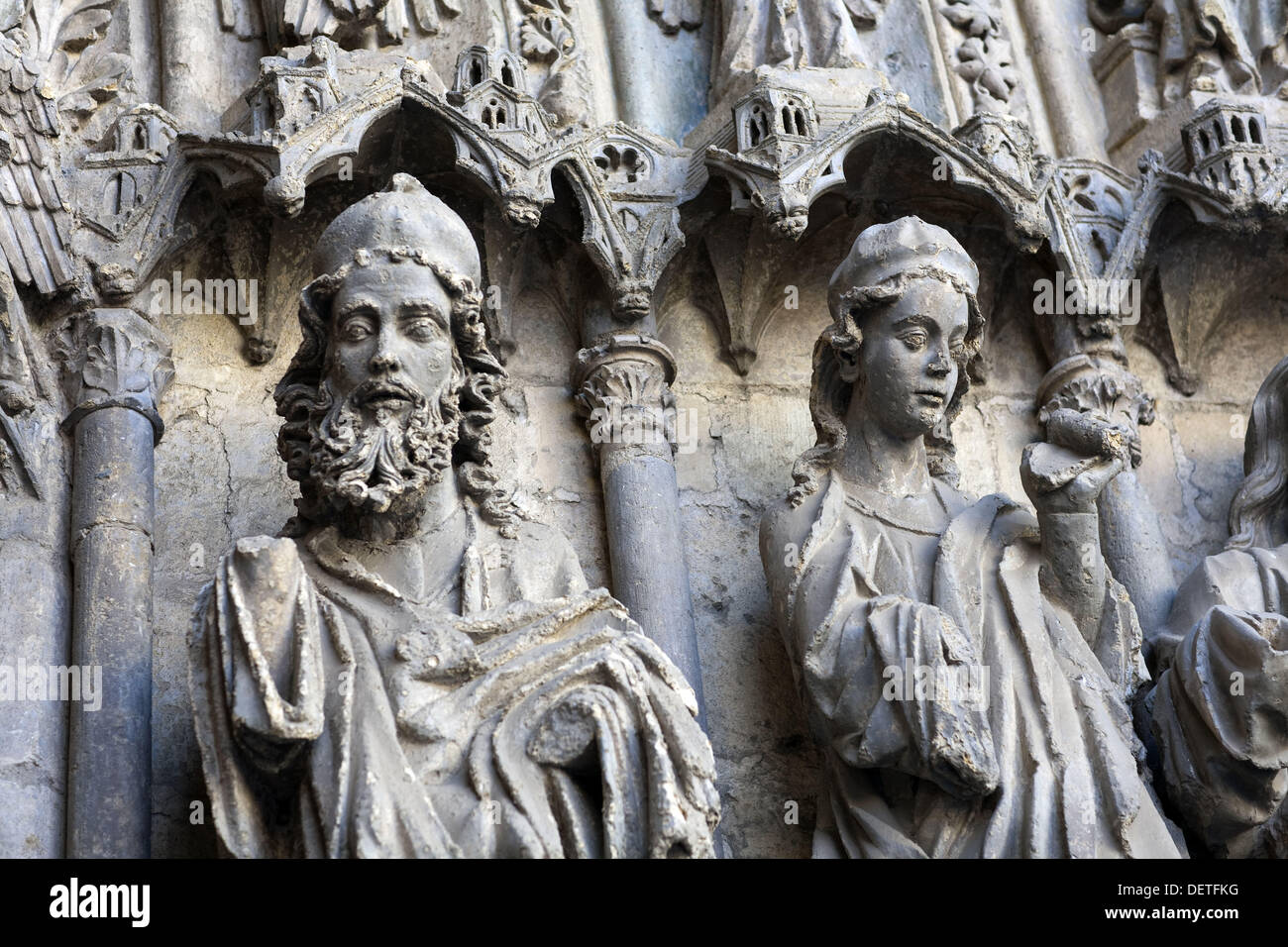 Gothic sculptures hi-res stock photography and images - Alamy
