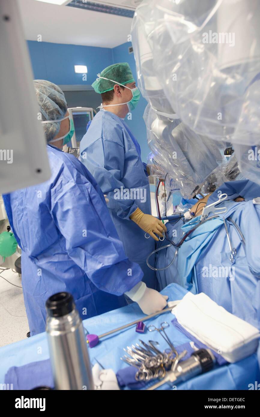 Robotic surgery urology hi-res stock photography and images - Alamy