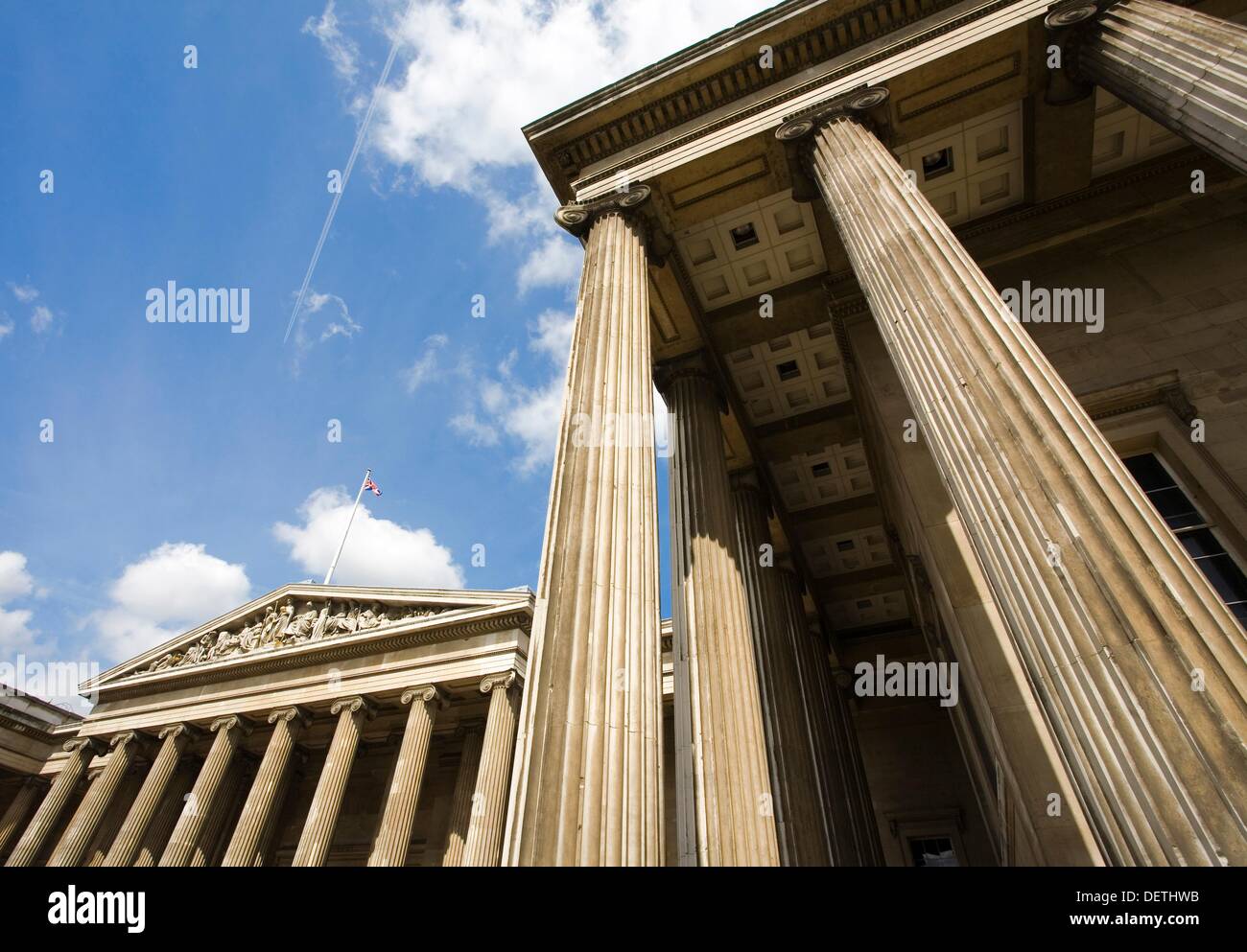 British museum building entrance hi-res stock photography and images ...