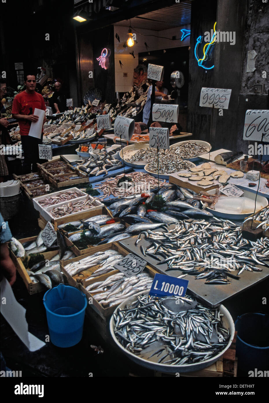 Fish stall in Naples market, Campania Stock Photo - Alamy