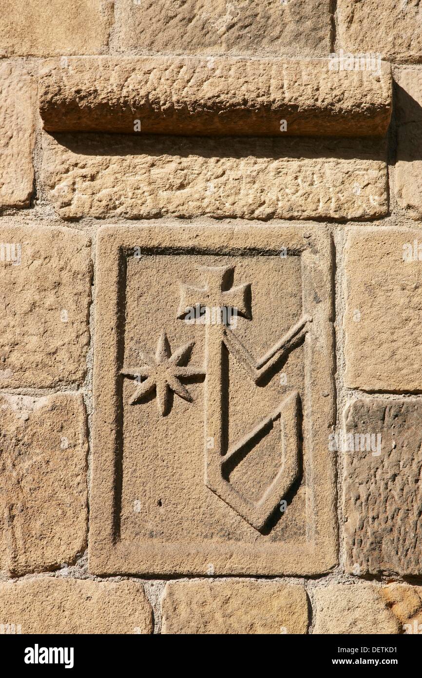 Heraldic shield hi-res stock photography and images - Alamy