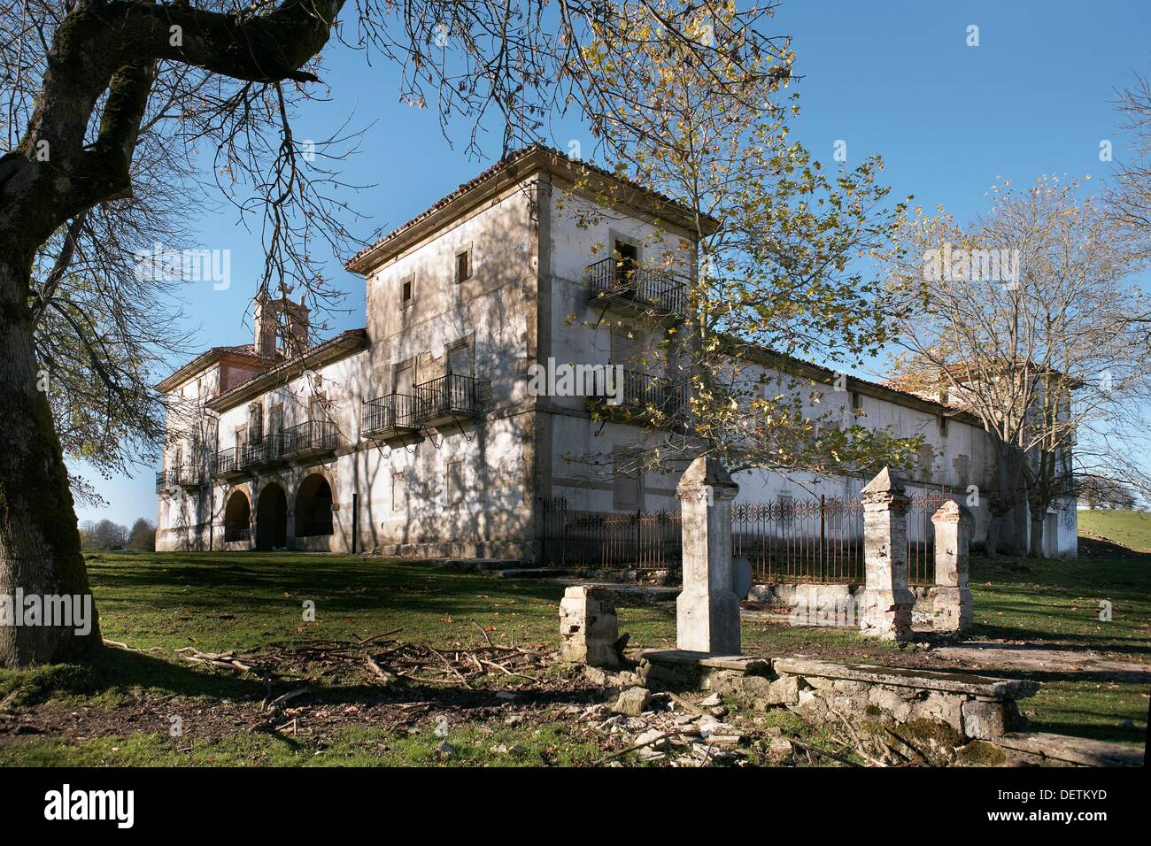 Urbasa palace hi-res stock photography and images - Alamy