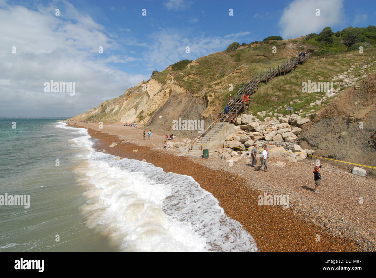 The dramatic cliffs at Alum Bay on the Ilse of Wight Stock Photo - Alamy