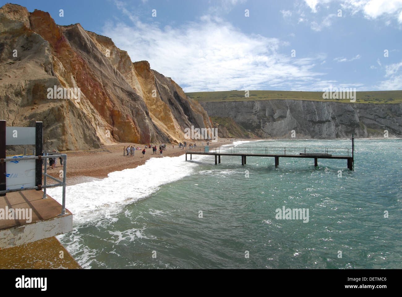The dramatic cliffs at Alum Bay on the Isle of Wight Stock Photo - Alamy