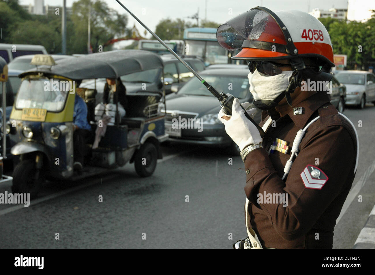 Bangkok cop hi-res stock photography and images - Alamy