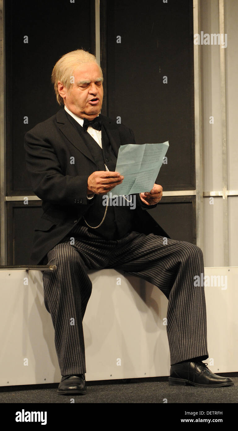 The former editor-in-chief of the German news magazine Focus, Helmut ...