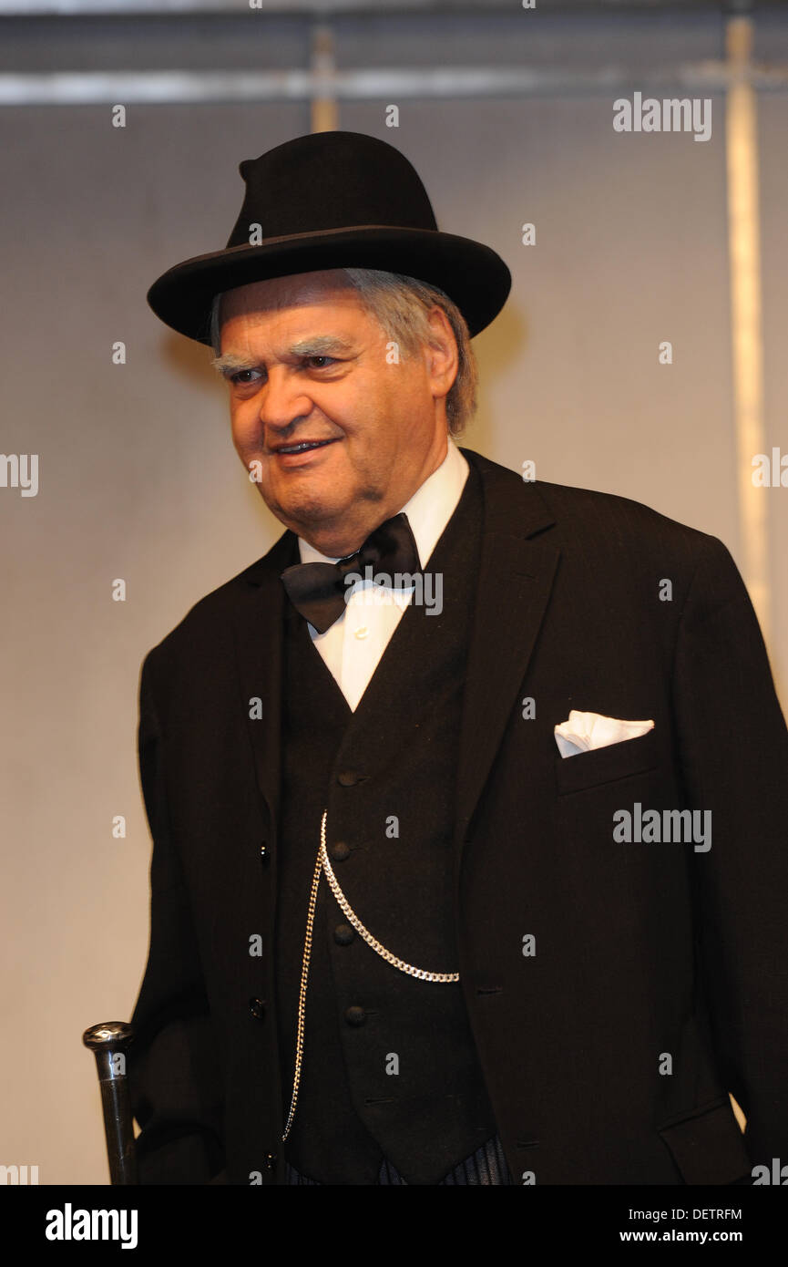 Former editor in chief hi-res stock photography and images - Alamy