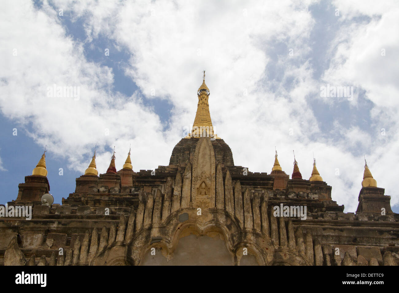 Thatbyinnyu temple in Old Bagan, Burma Stock Photo - Alamy