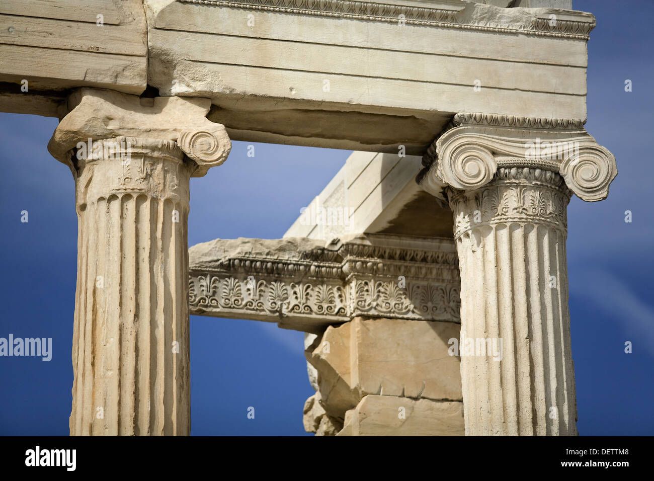 Jonic columns in erechtheion hi-res stock photography and images - Alamy