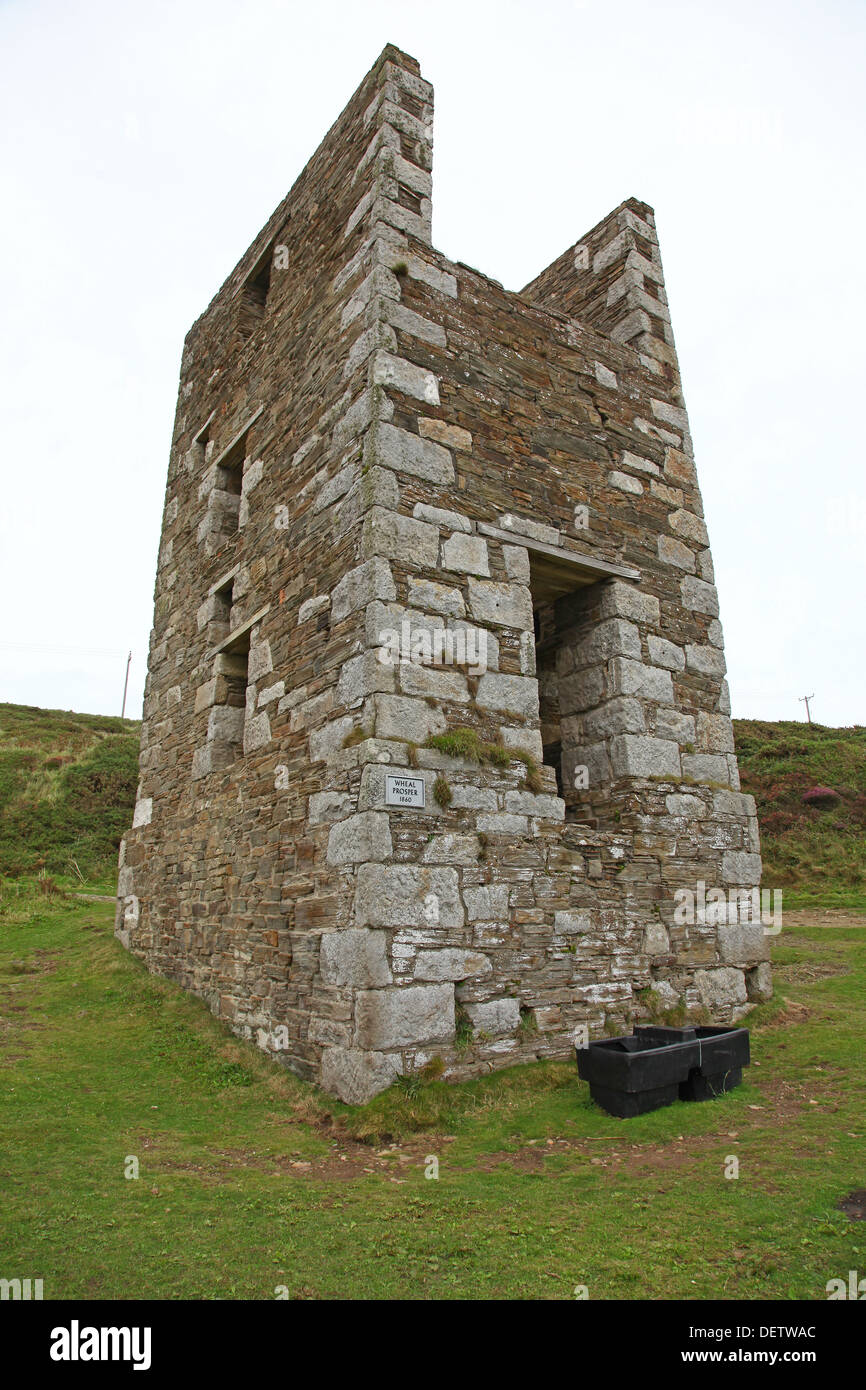 Tin mine engine house hi-res stock photography and images - Alamy