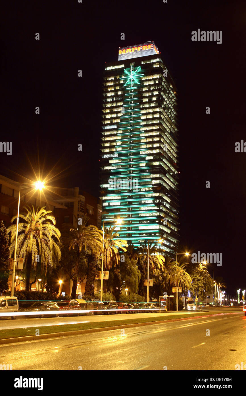 Christmas Tree Lights On Building Fa ade Mapfre Tower Carrer Marina christmas-tree-lights-on-building-fa-ade-mapfre-tower-carrer-marina