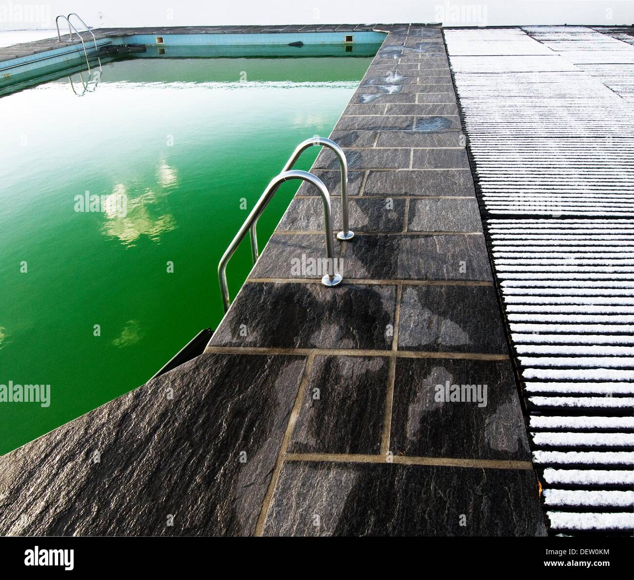 Winter swimming pool hi-res stock photography and images - Alamy