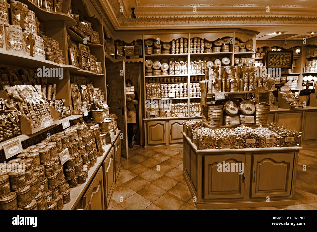 Old Fashioned Sweet Shop Interior Stock Photos & Old Fashioned Sweet ...
