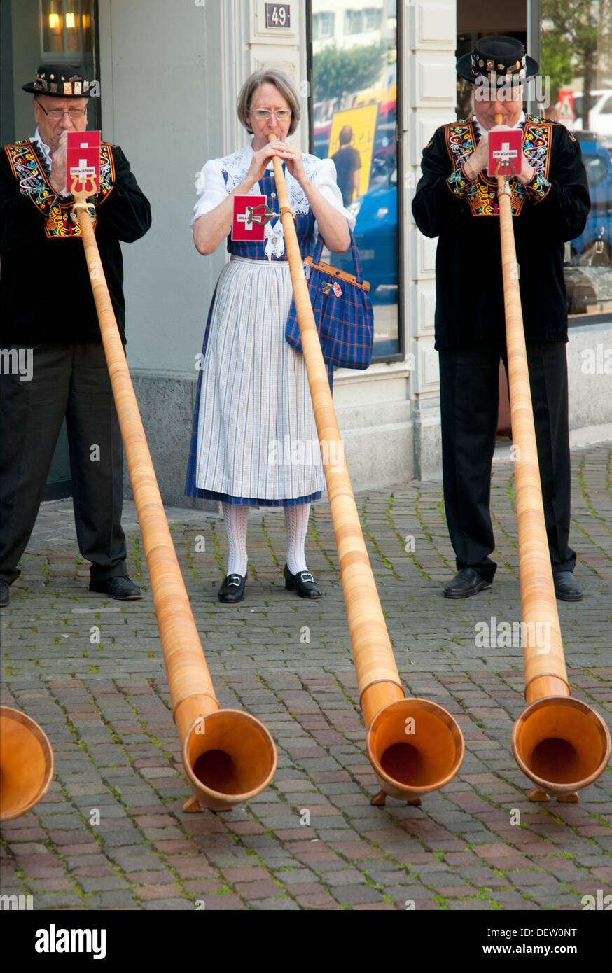Man blowing two horns hi-res stock photography and images - Alamy