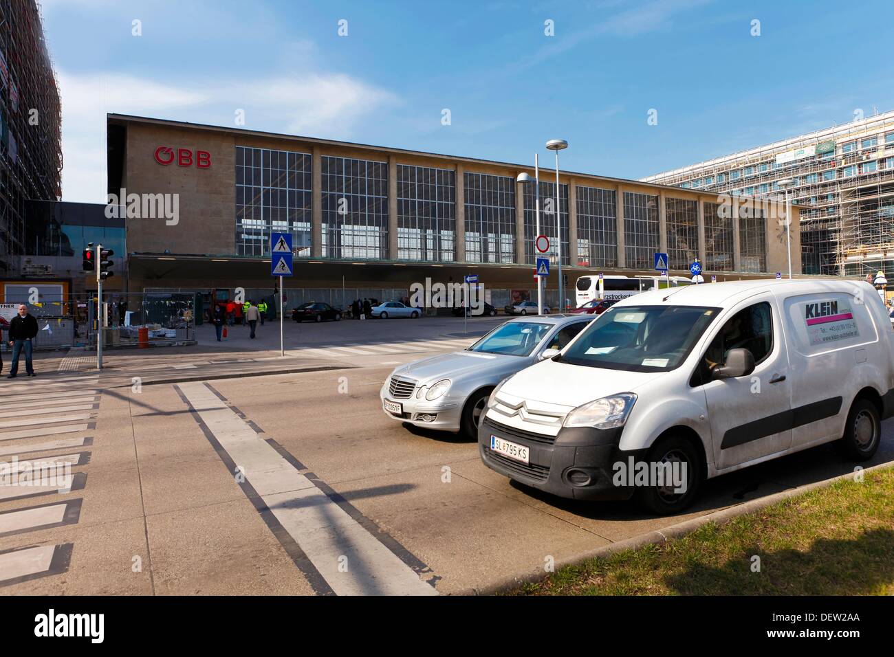 Westbahnhof hi-res stock photography and images - Alamy