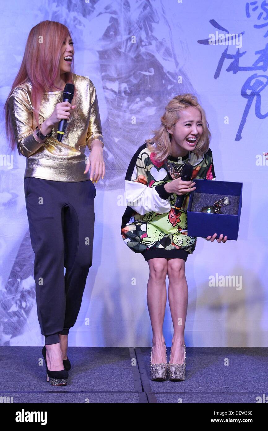 Tanya chua and jolin tsai hi-res stock photography and images - Alamy