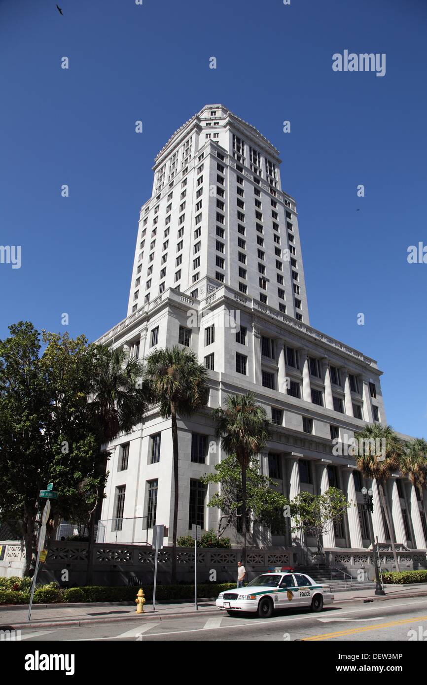 Court of justice in downtown miami hi-res stock photography and images ...