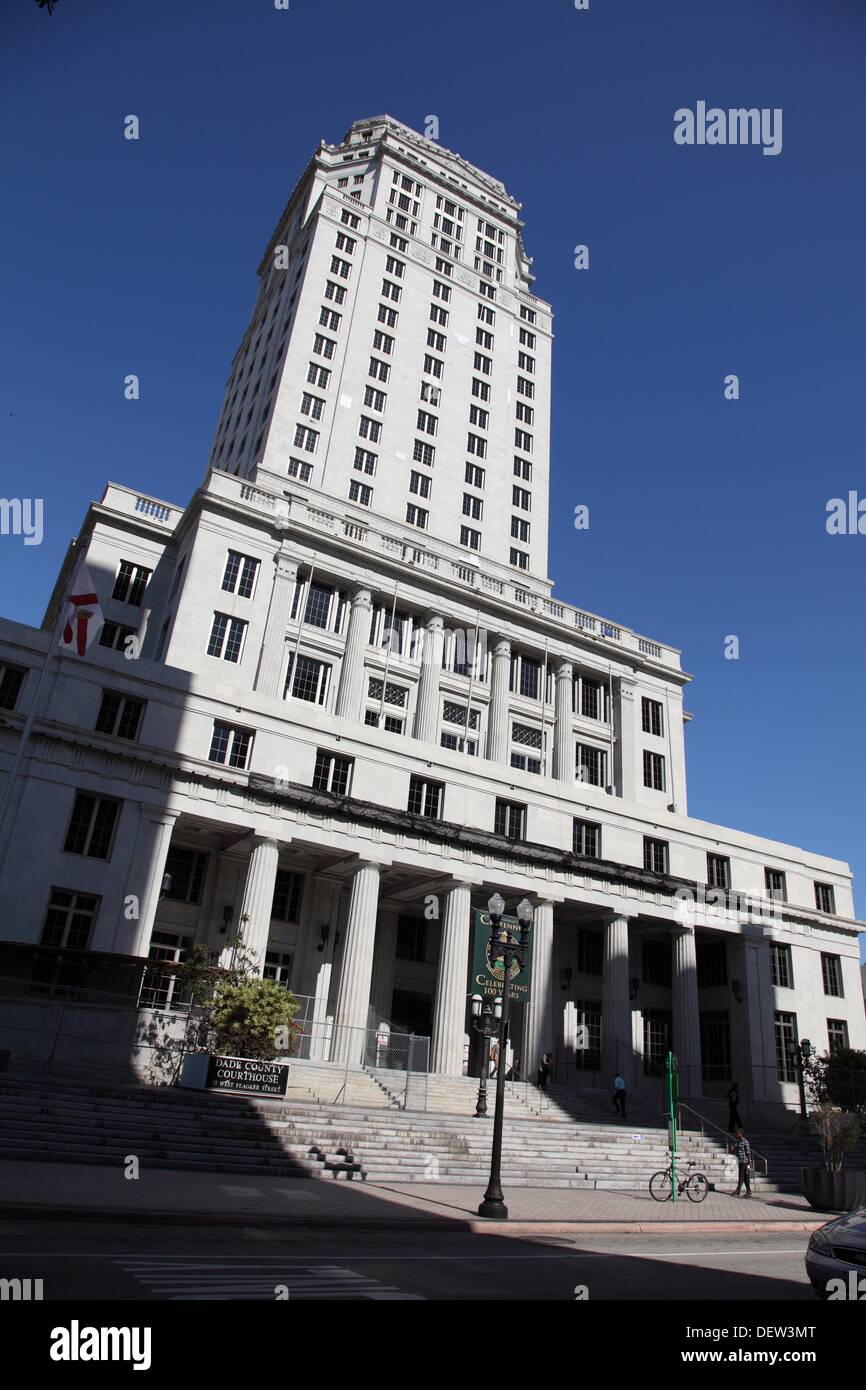 Court of justice in downtown miami hi-res stock photography and images ...