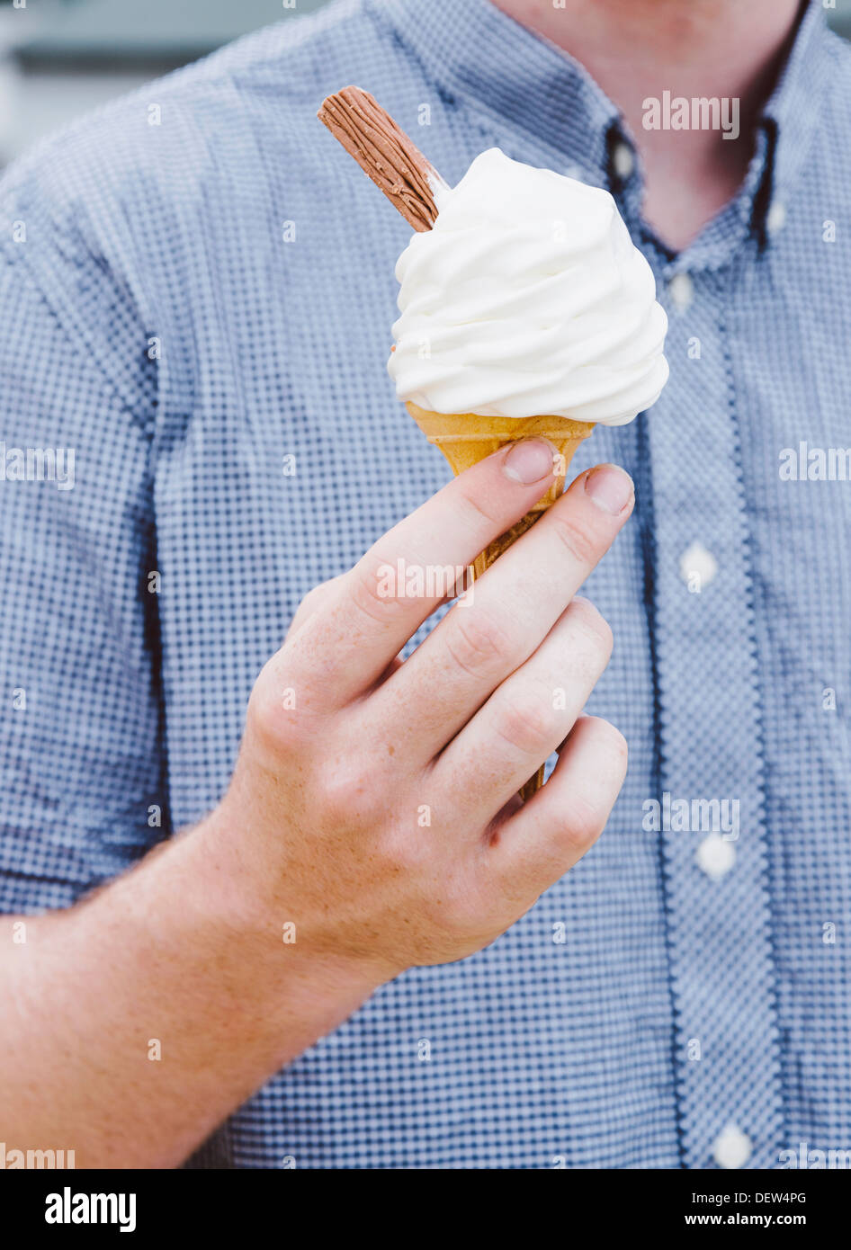 Ice cream cone flake hi-res stock photography and images - Alamy