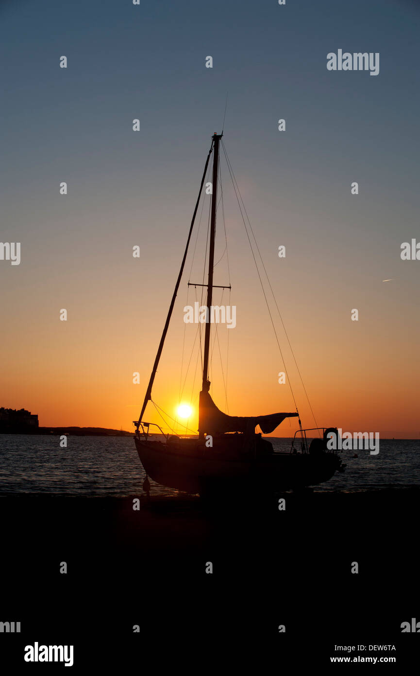Sailing boat at sunset Instow Devon England UK Stock Photo - Alamy