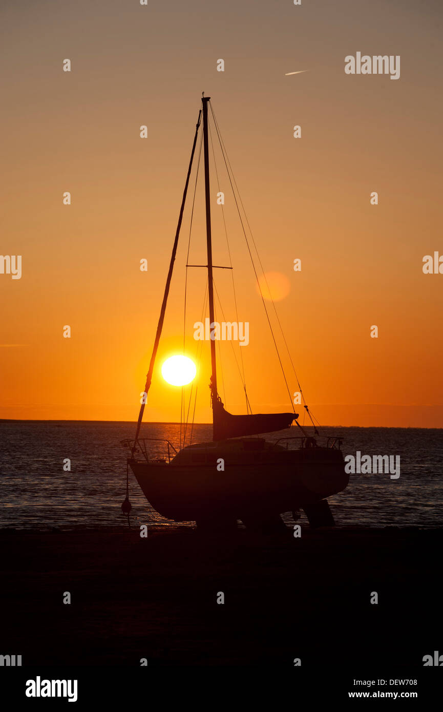 Sailing boat at sunset Instow Devon England UK Stock Photo - Alamy