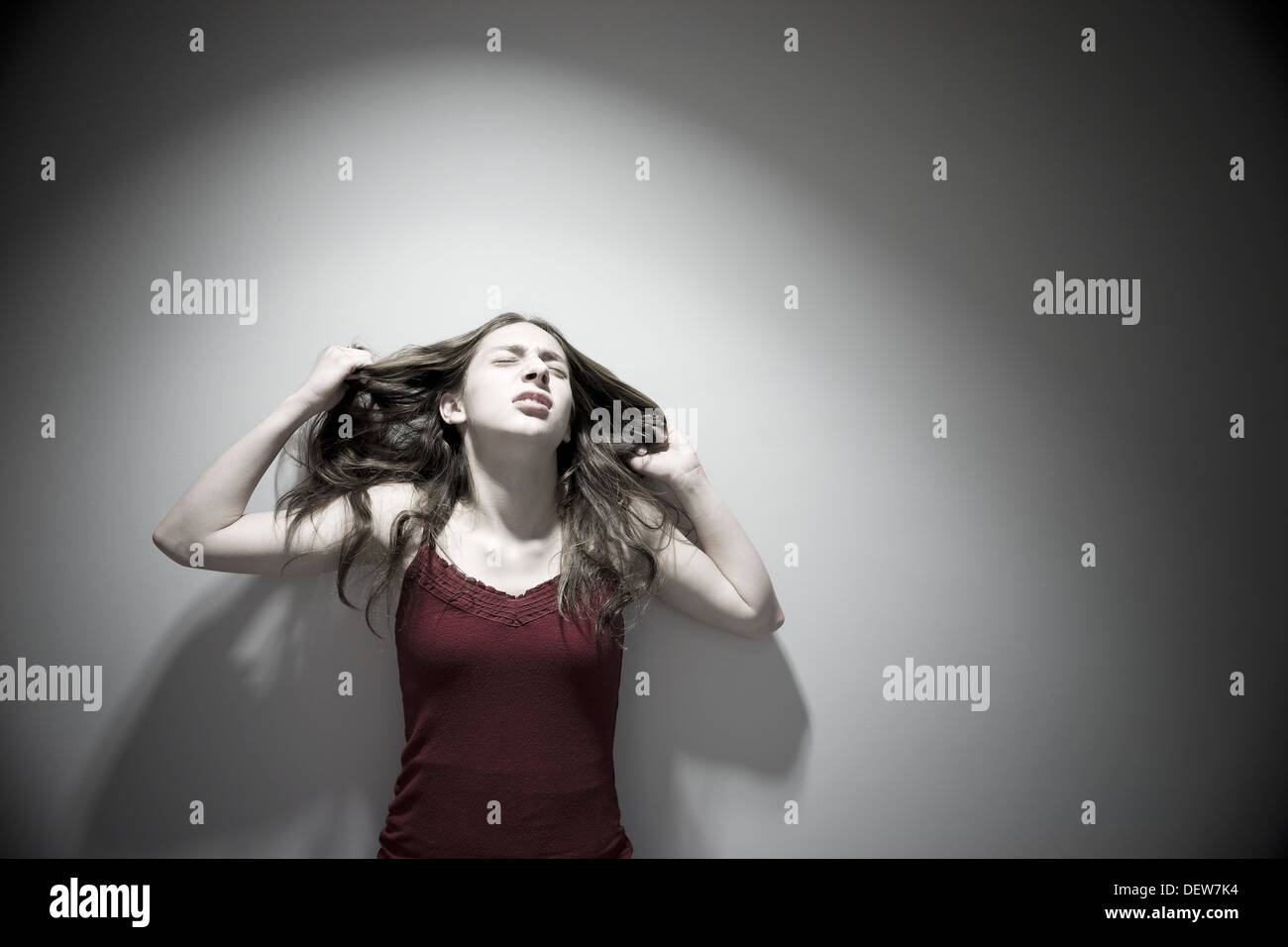 Stand in front of wall hi-res stock photography and images - Alamy
