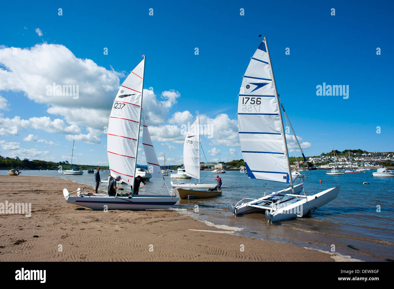Dart 15 National Catamaran Championship competitors on beach at Instow ...