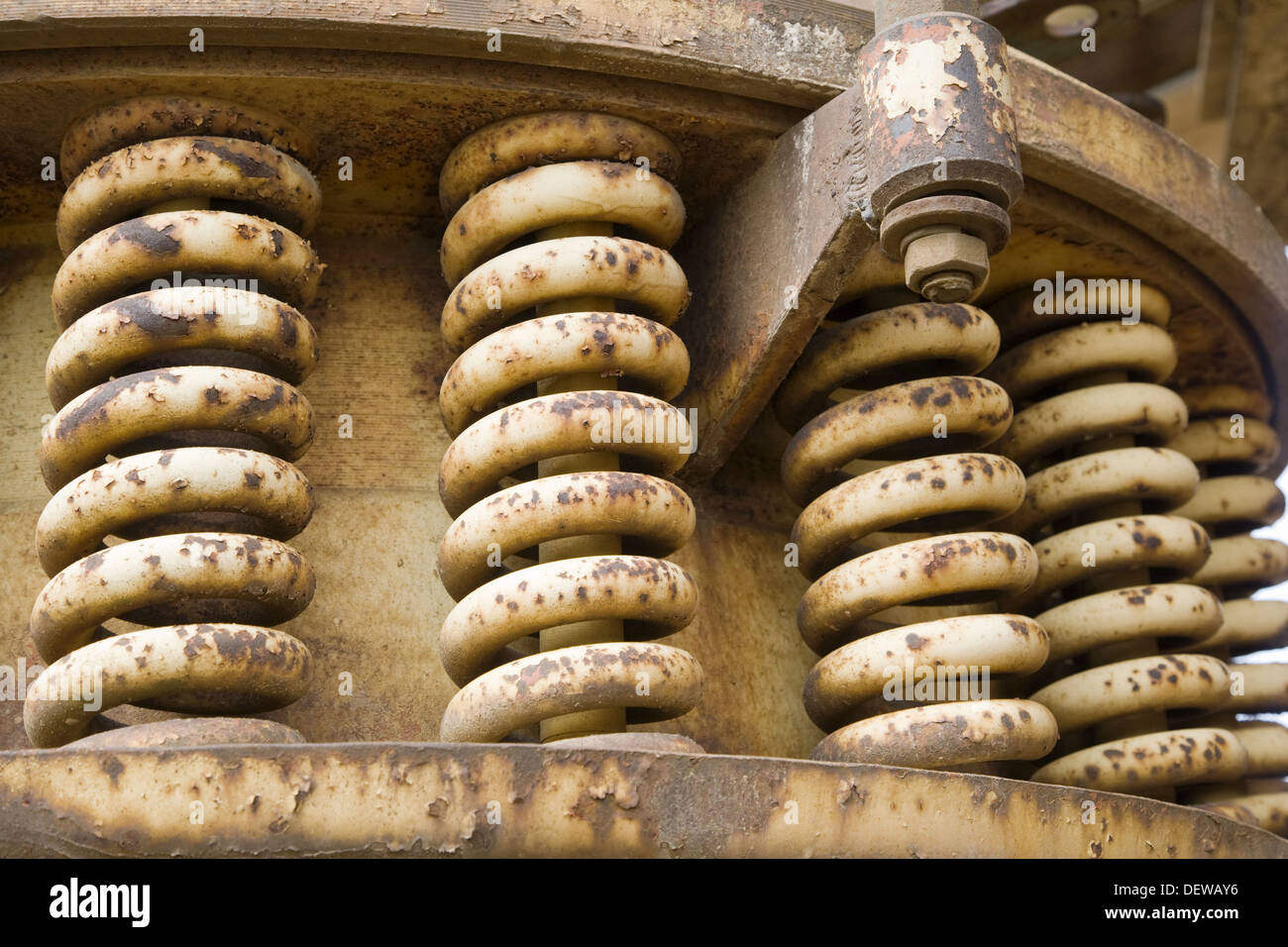 Old metal shock spring rust hi-res stock photography and images - Alamy