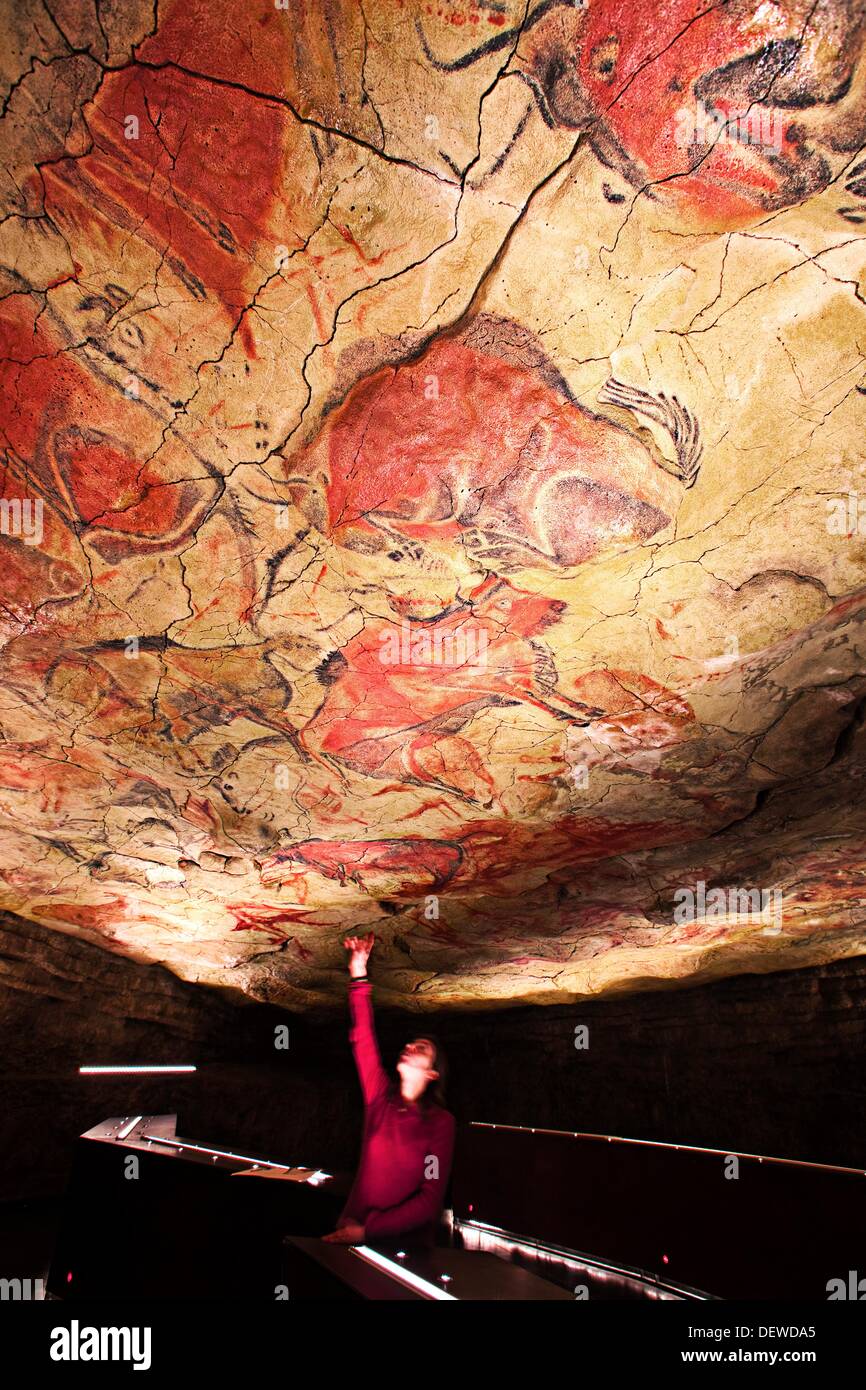 Ancient Cave Woman High Resolution Stock Photography and Images - Alamy