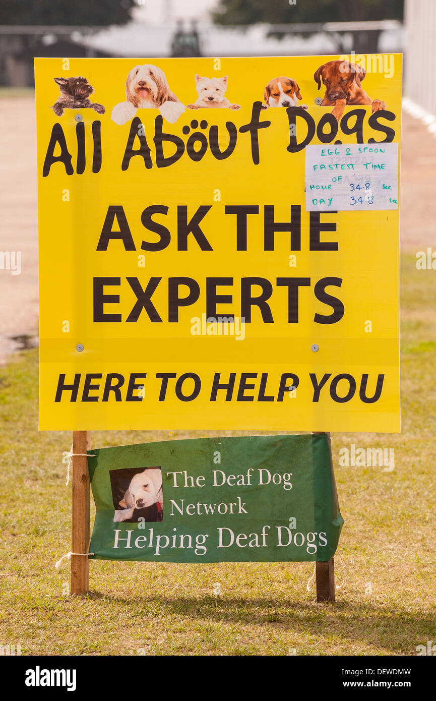 Dog show sign hi-res stock photography and images - Alamy