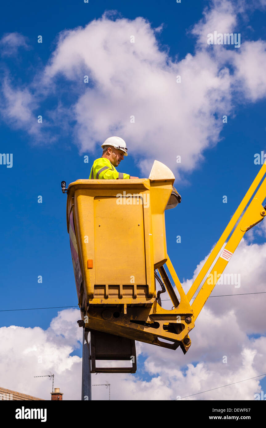 Replacing a light bulb hi-res stock photography and images - Alamy