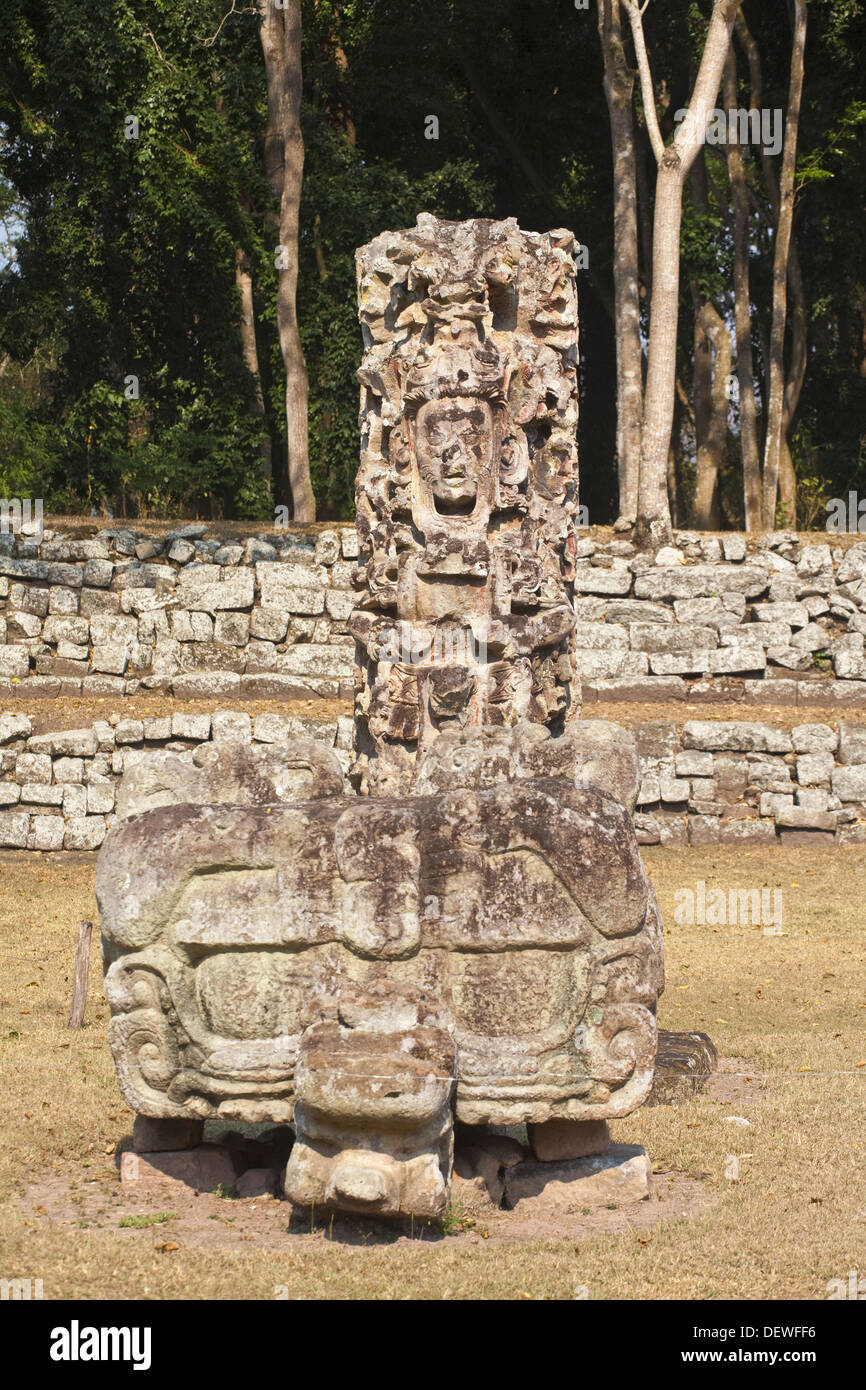 Copan stela f hi-res stock photography and images - Alamy