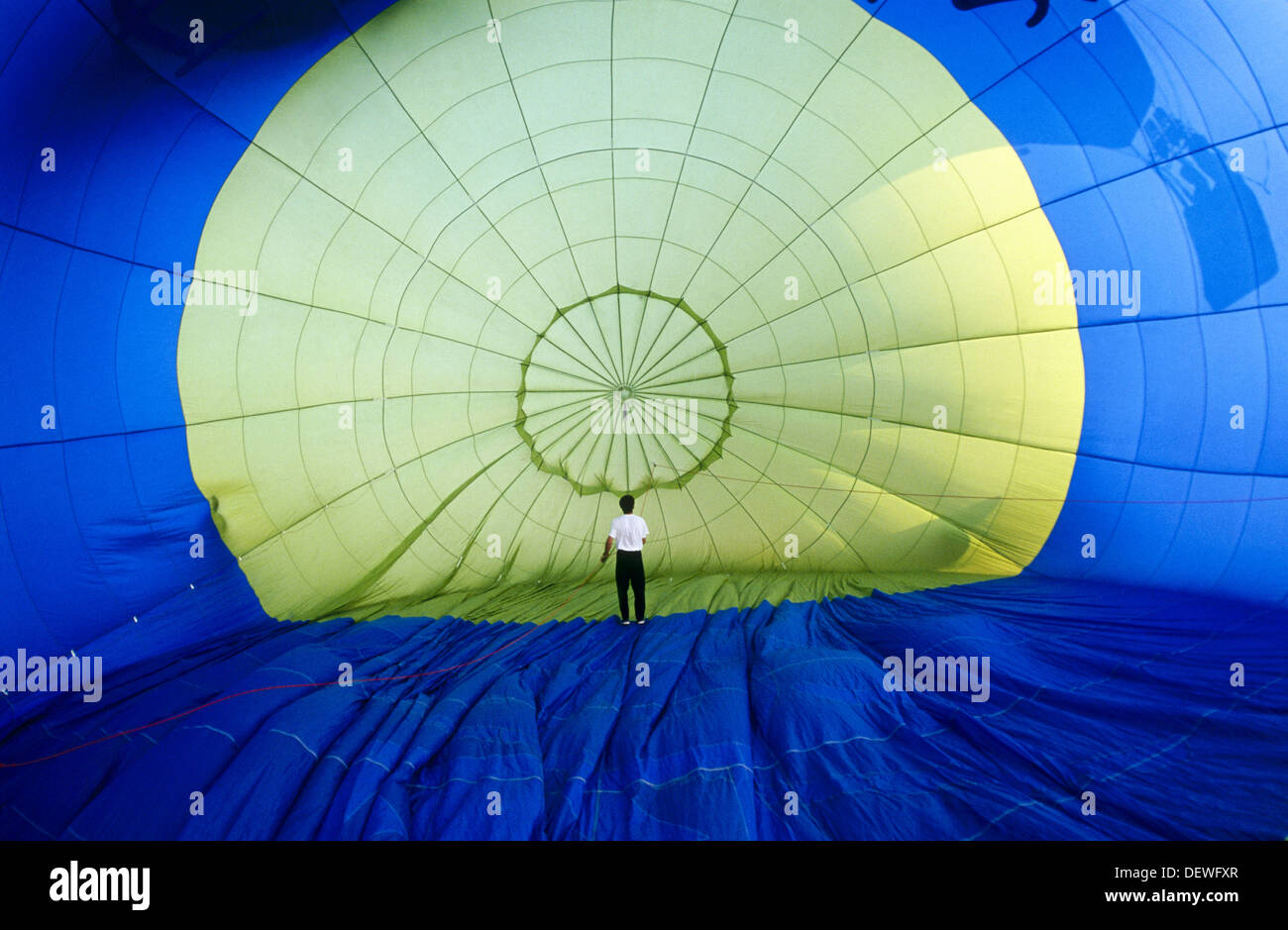 One man hot air balloon hi-res stock photography and images - Alamy