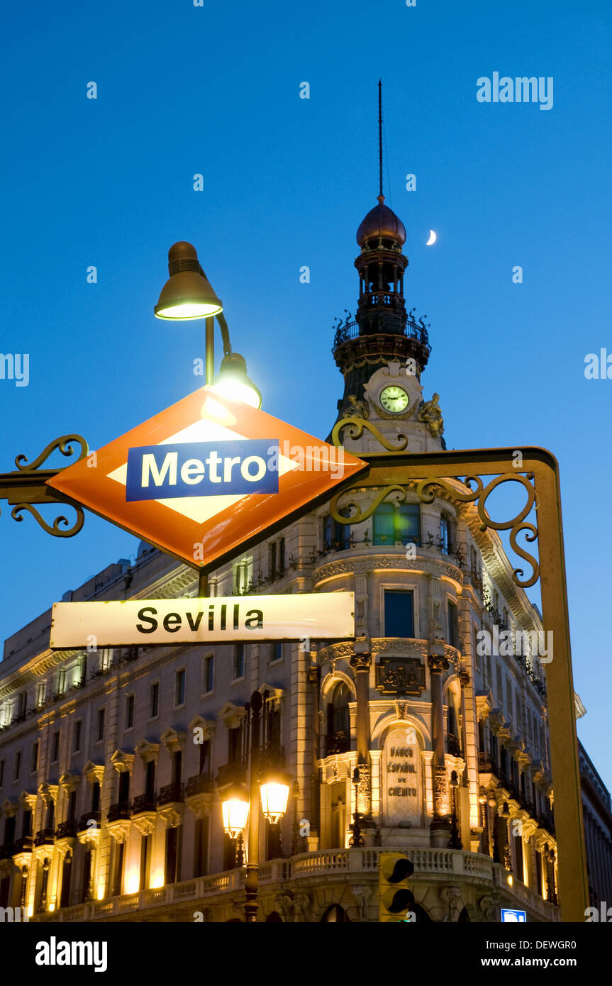 Seville Metro Logo High Resolution Stock Photography and Images - Alamy