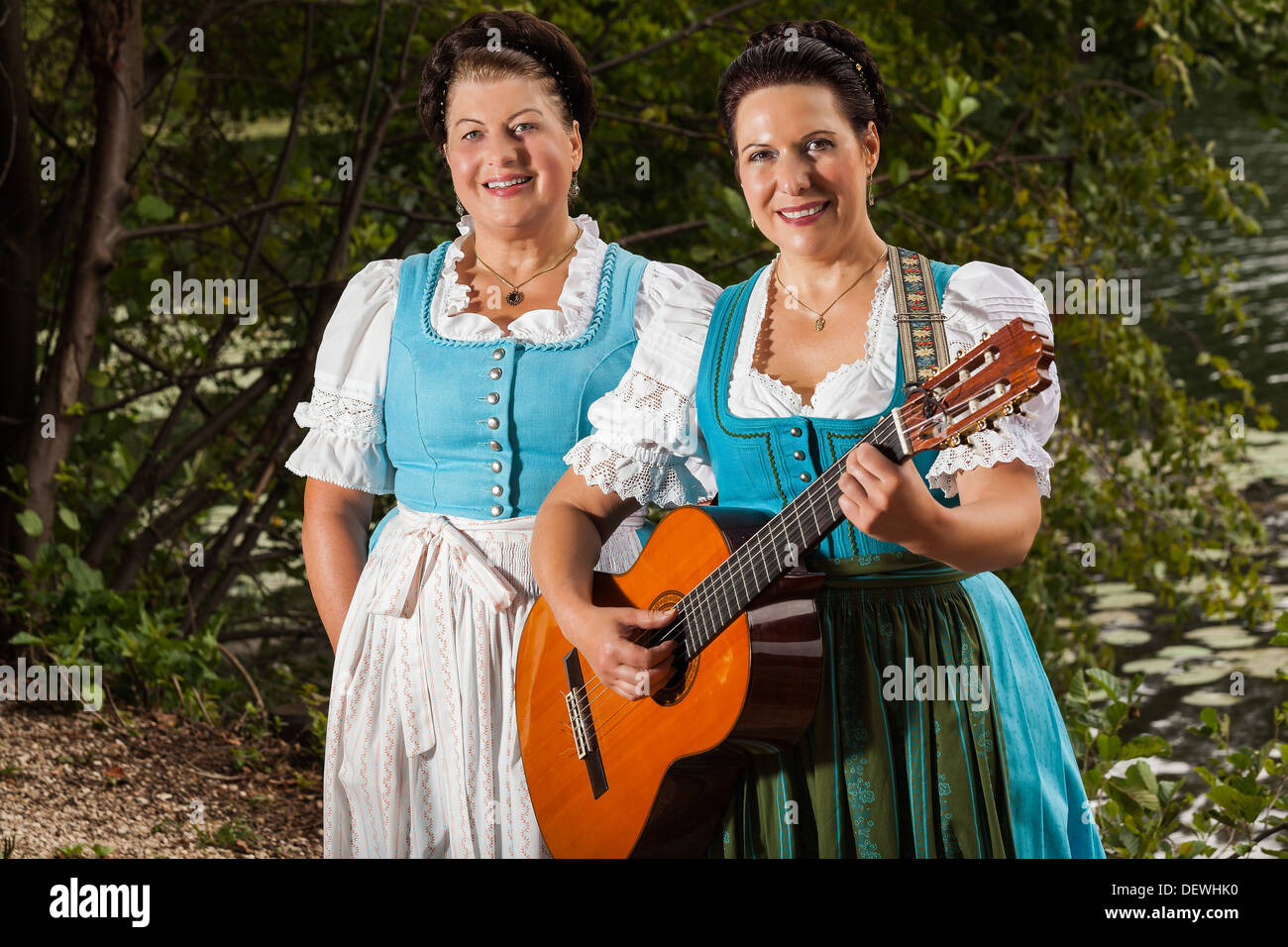 Women in dirndls hi-res stock photography and images - Alamy