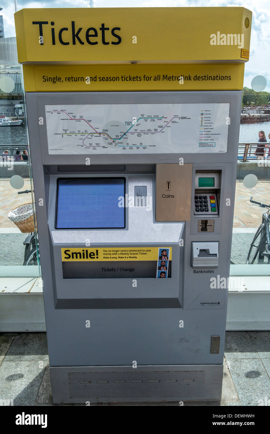 Metrolink Ticket Machine Stock Photo - Alamy
